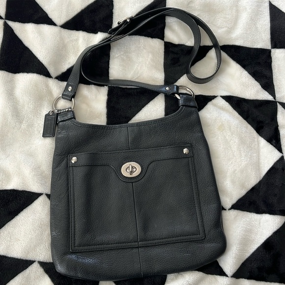 Coach | Bags | Coach F6533 Penelope Black Leather Crossbody Bag | Poshmark